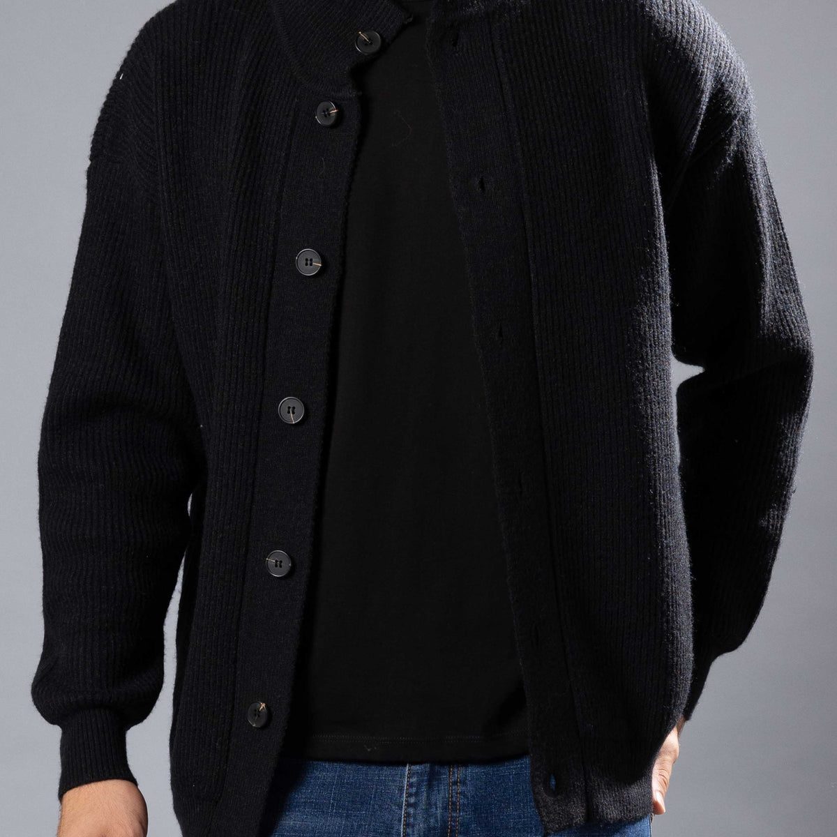 255103 - Black Ribbed Funnel Neck Button-Up Sweater – NEO NYC, INC.